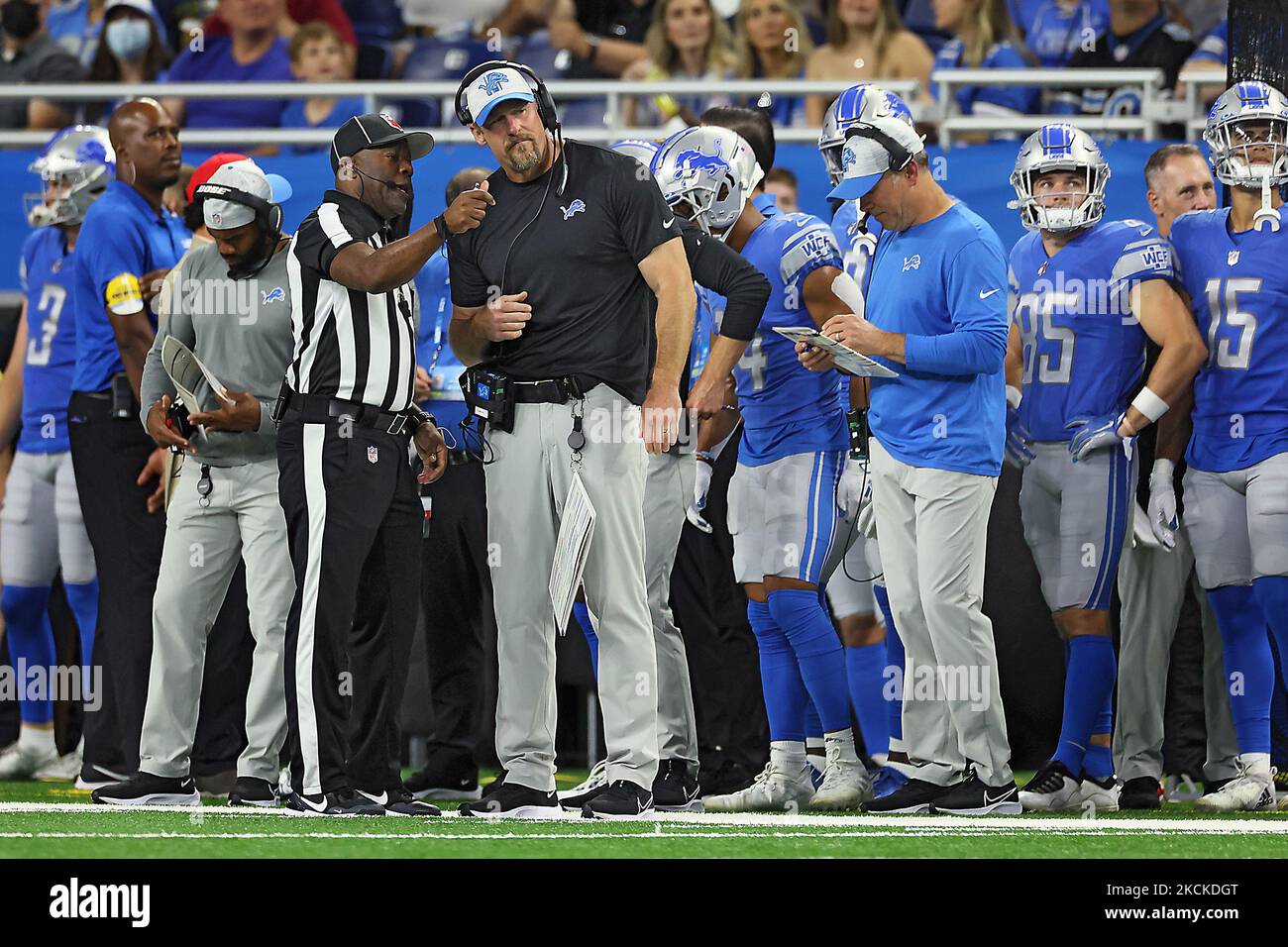 Field judge john jenkins hi-res stock photography and images - Alamy