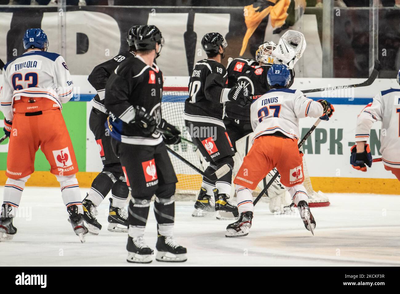 goalkeeper rescue #34 Niklas Schlegel Lugano Hockey Champions Hockey ... goalkeeper rescue #34 Niklas Schlegel Lugano Hockey Champions Hockey ...