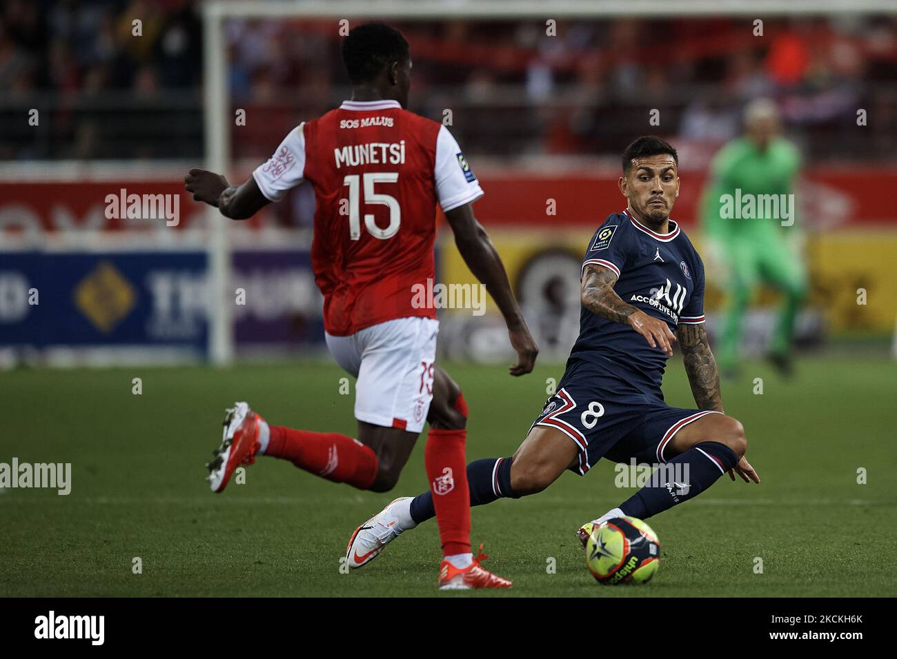 Paredes de paris hi-res stock photography and images - Alamy