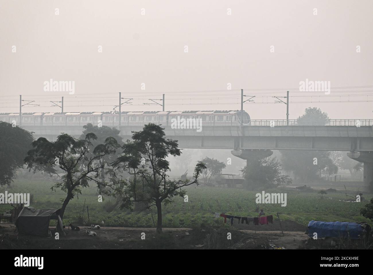 Delhi air pollution train hi-res stock photography and images - Alamy