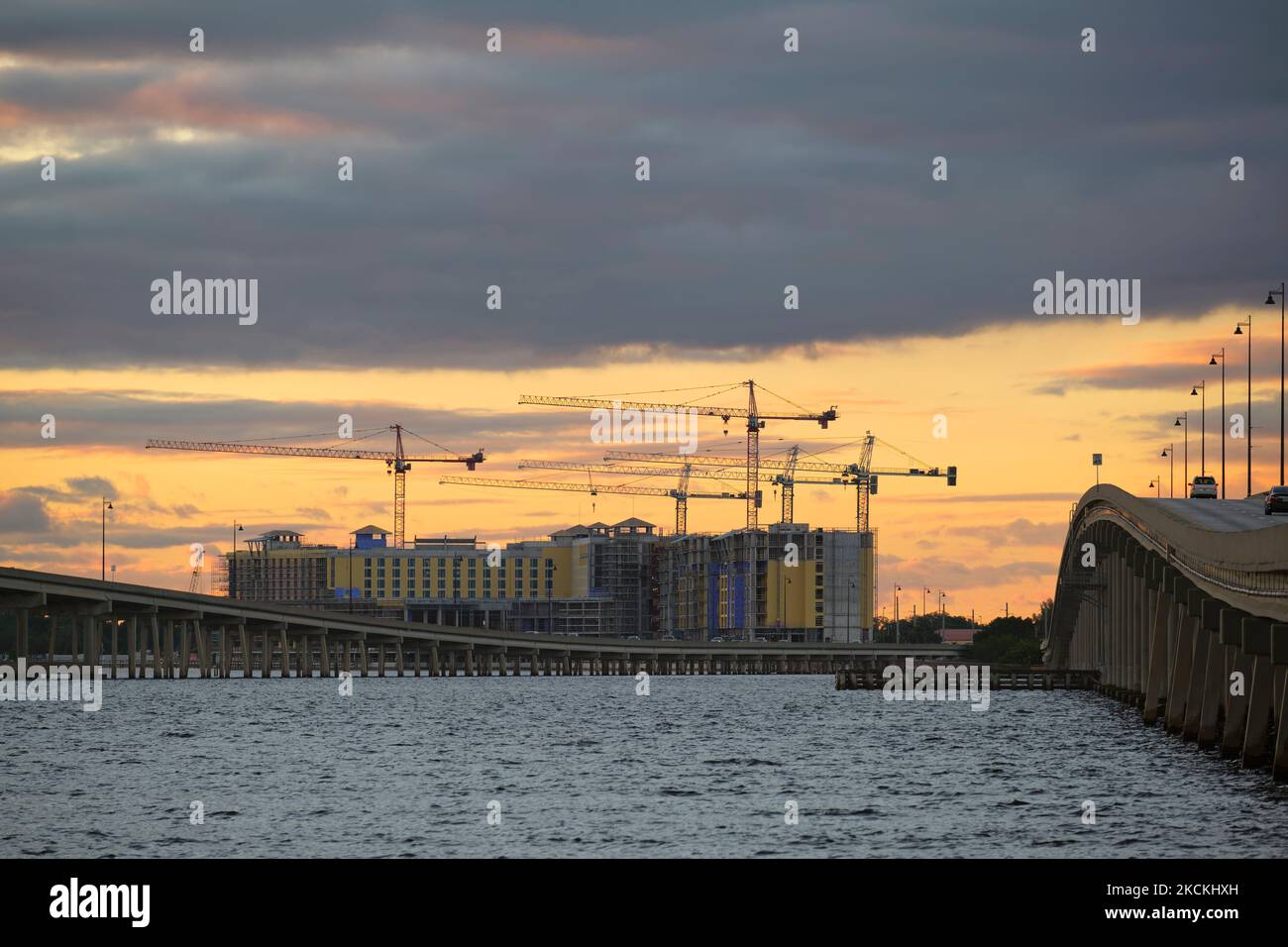 Tower cranes and frame structure of high residential apartment ...