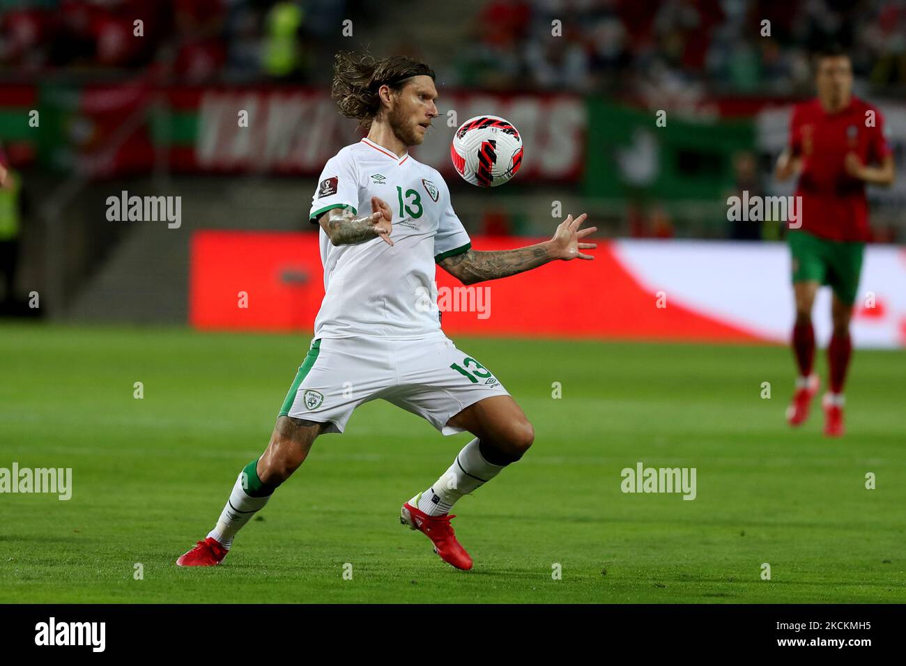 Republic of Ireland's midfielder Jeff Hendrick in action during the ...