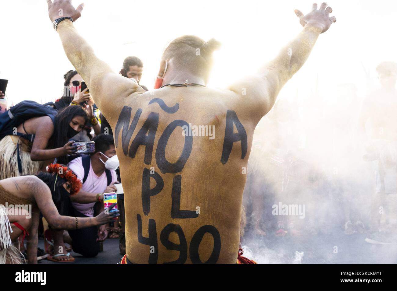 Indigenous people march to the Planalto Palace, during the largest ...