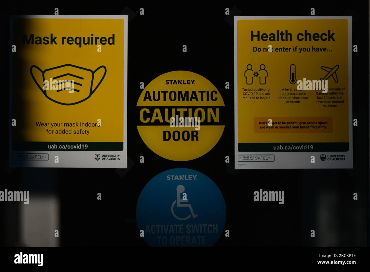 Health and safety signs in office hi-res stock photography and images ...