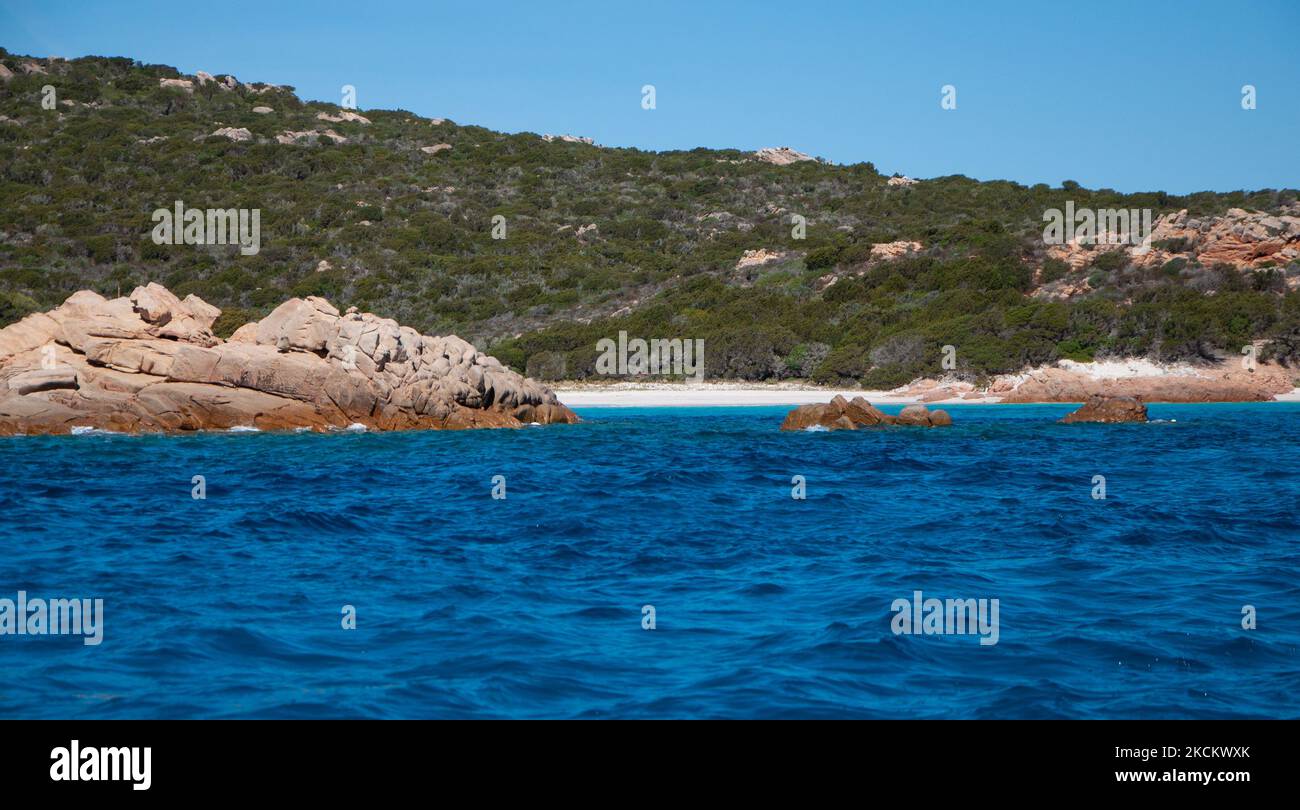 spiaggia rosa budelli , wonderful bay in La Maddalena Archipelago ...