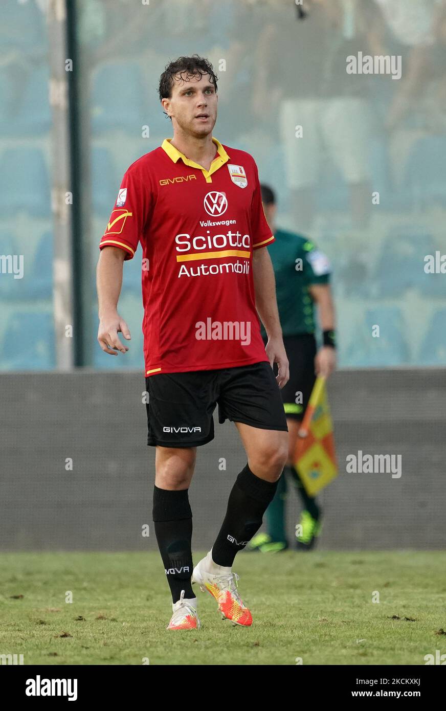 Lorenzo Simonetti of Acr Messina during the Serie C match between Acr ...