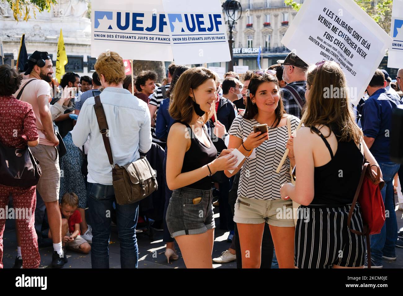 Jewish students france hi-res stock photography and images - Alamy