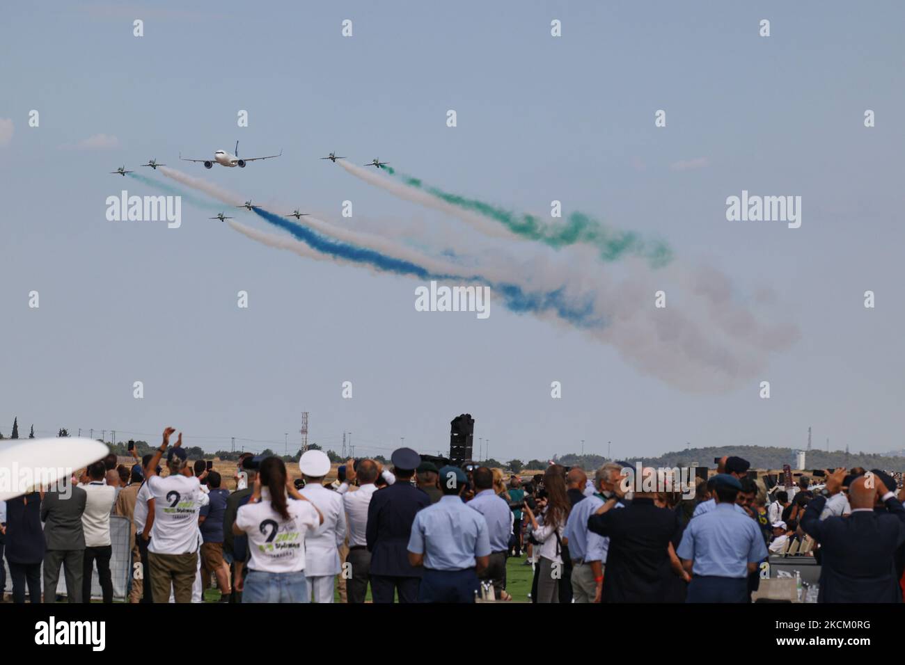Saudi military helicopter hi-res stock photography and images - Alamy