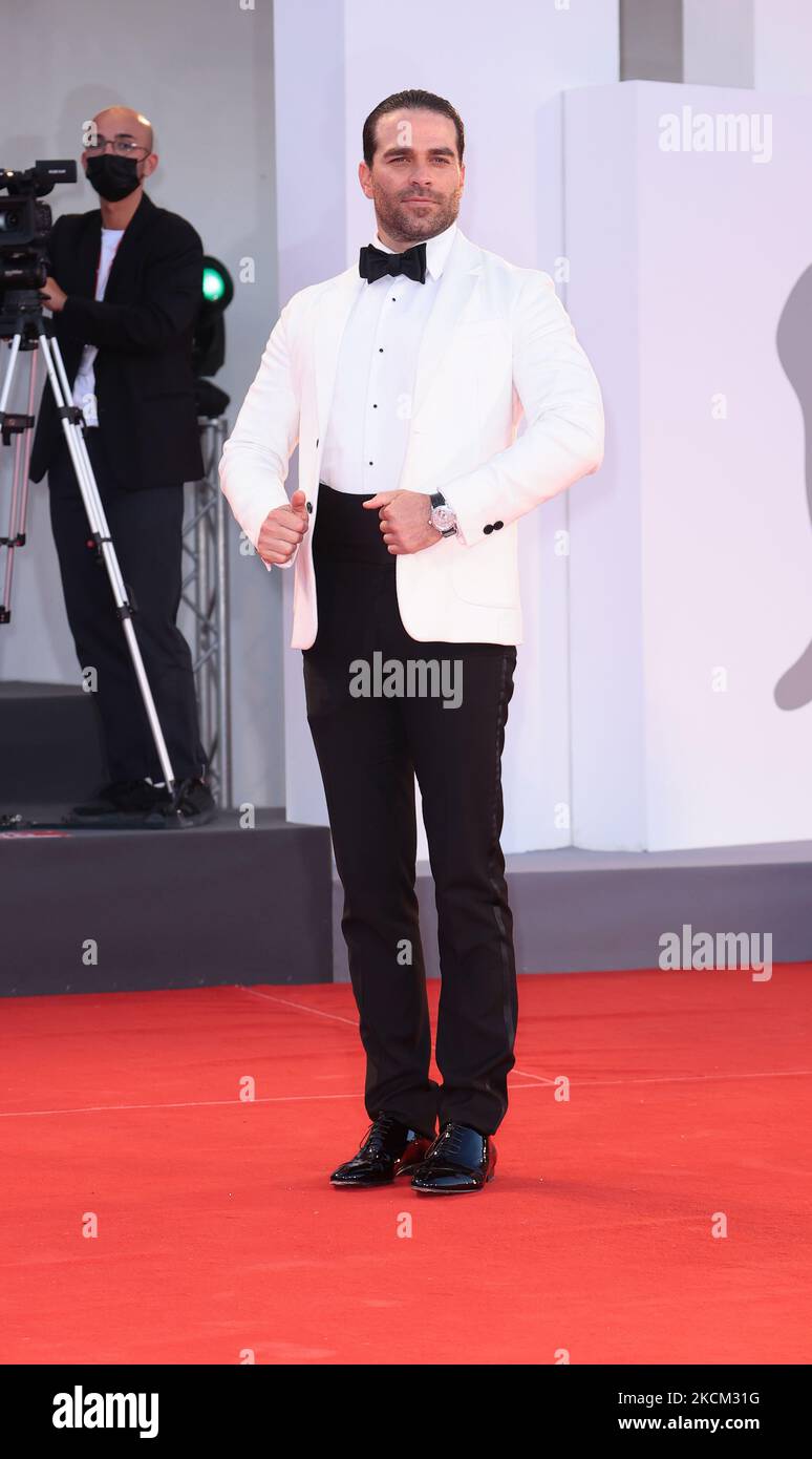 Alejandro Nones attends the red carpet of the movie "La Caja" during ...