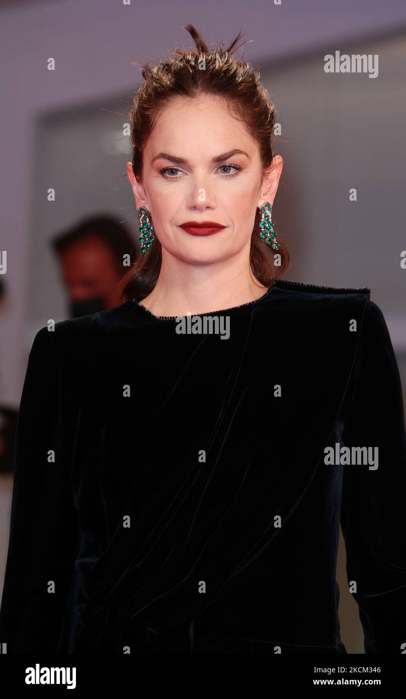 Ruth Wilson attends the red carpet of the movie "Mona Lisa And The ...