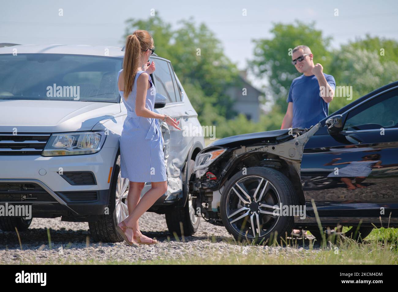 Two drivers having argument over who is guilty in car crash accident ...