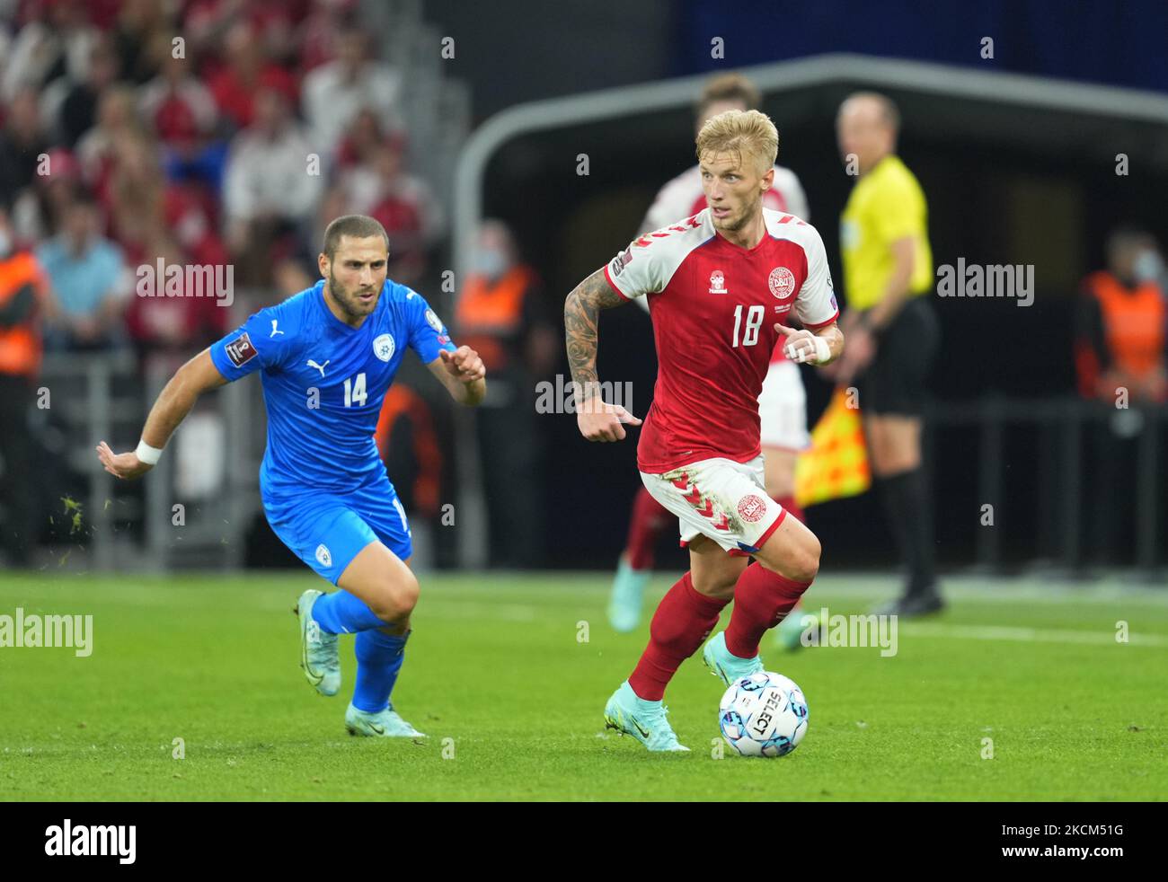 Daniel wass of denmark shon weissman of israel hi-res stock photography ...