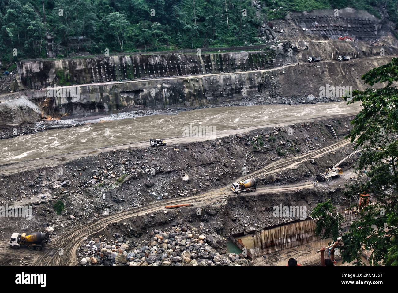 Construction of a power station and hydro electric dam in Tarku, Sikkim ...