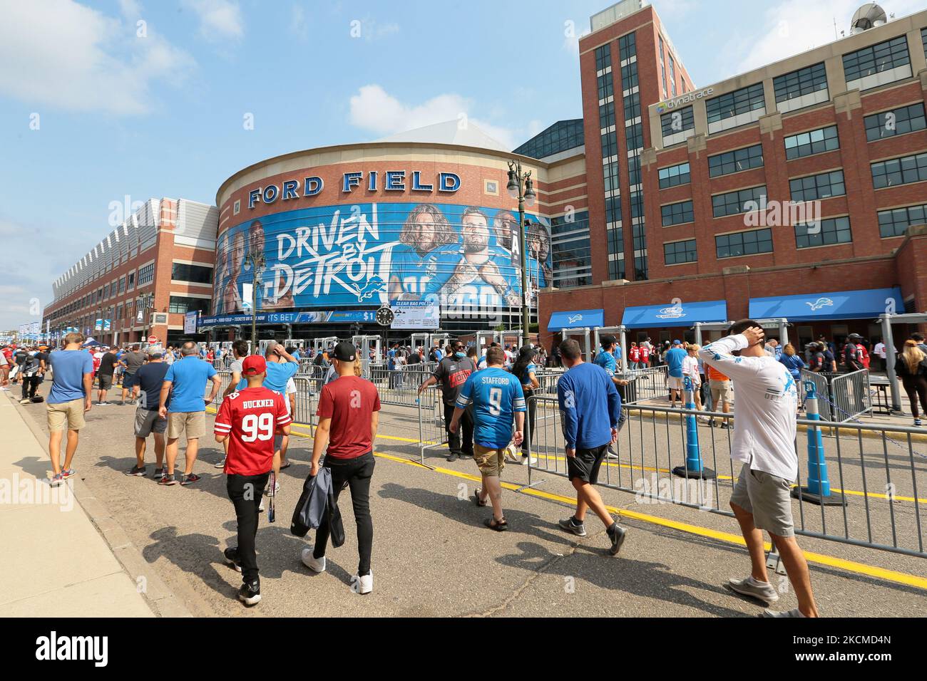 Nfl football field game hi-res stock photography and images - Alamy