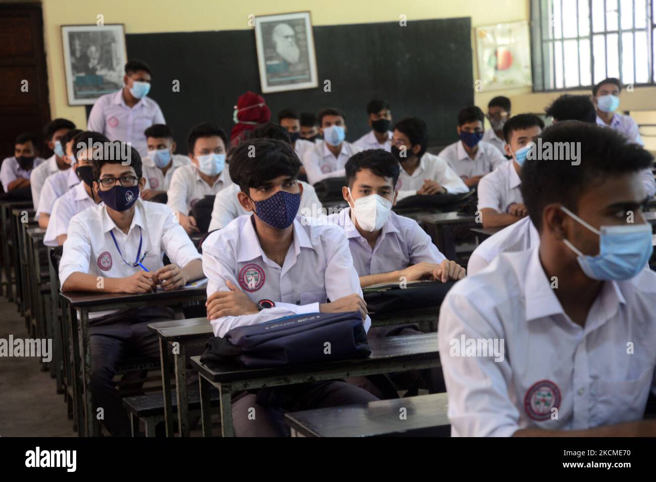 Government girls school hi-res stock photography and images - Alamy