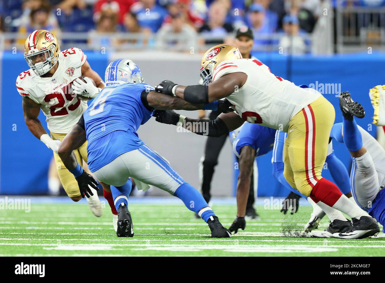 Amy tomlinson hi-res stock photography and images - Alamy