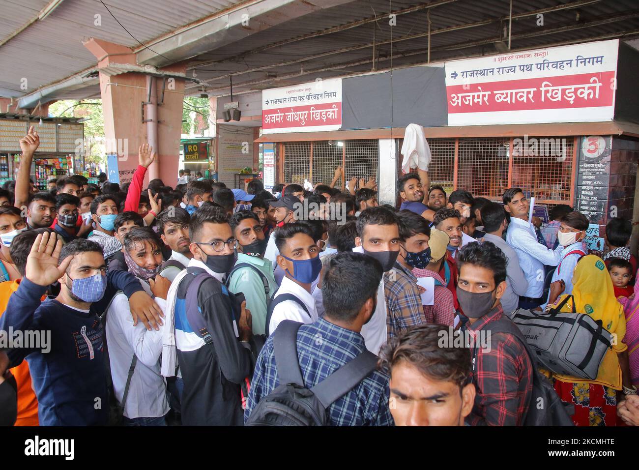 Sindhi camp bus stand hi-res stock photography and images - Alamy