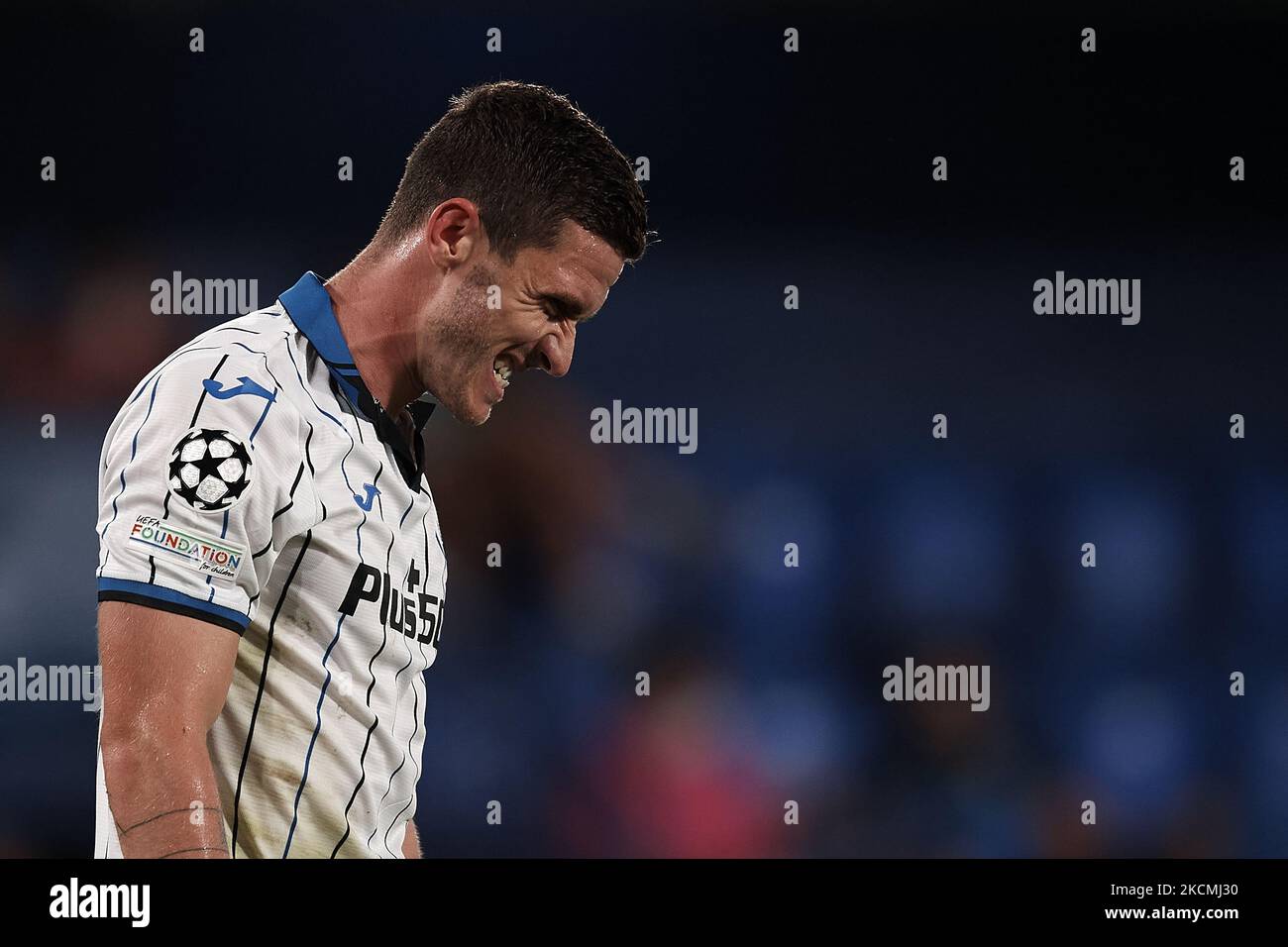 Robin Gosens of Atalanta lament a failed occasion during the UEFA ...
