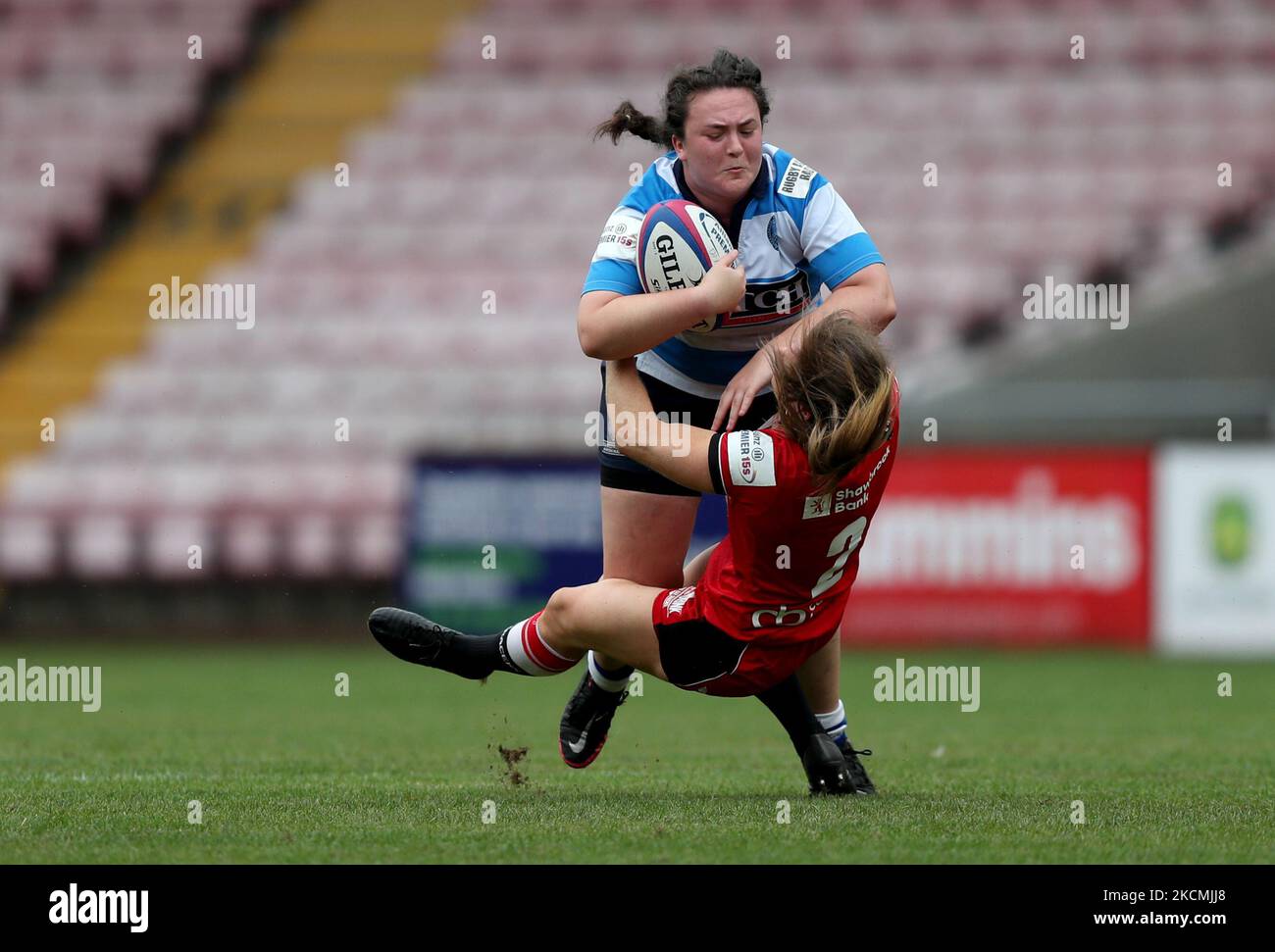Jasmine Hazell of DMP Durham Sharks and Kat Evans of Saracens Women ...