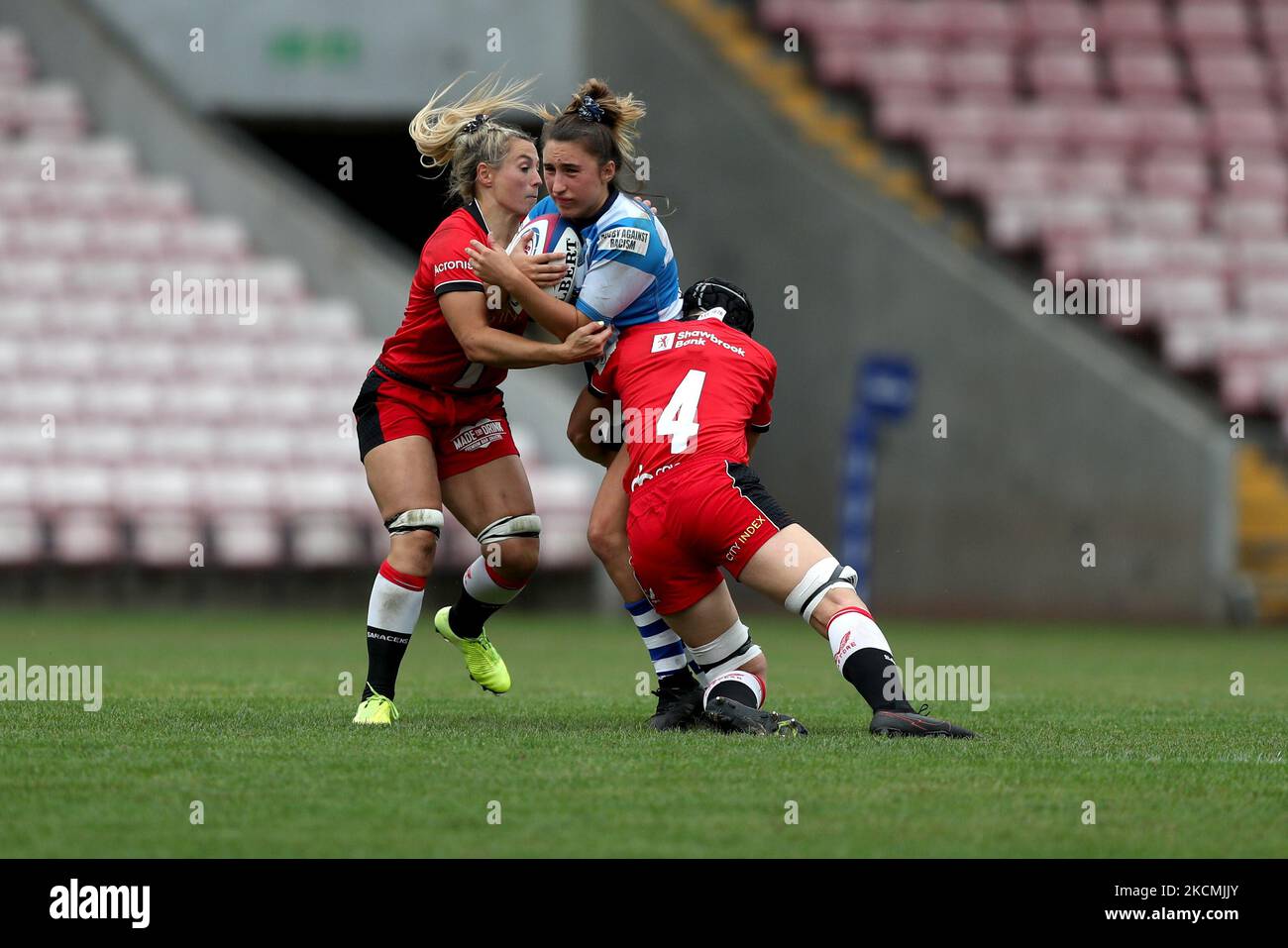 Jess Dadds of DMP Durham Sharks and Vicky Fleetwood and Sonia Green of ...