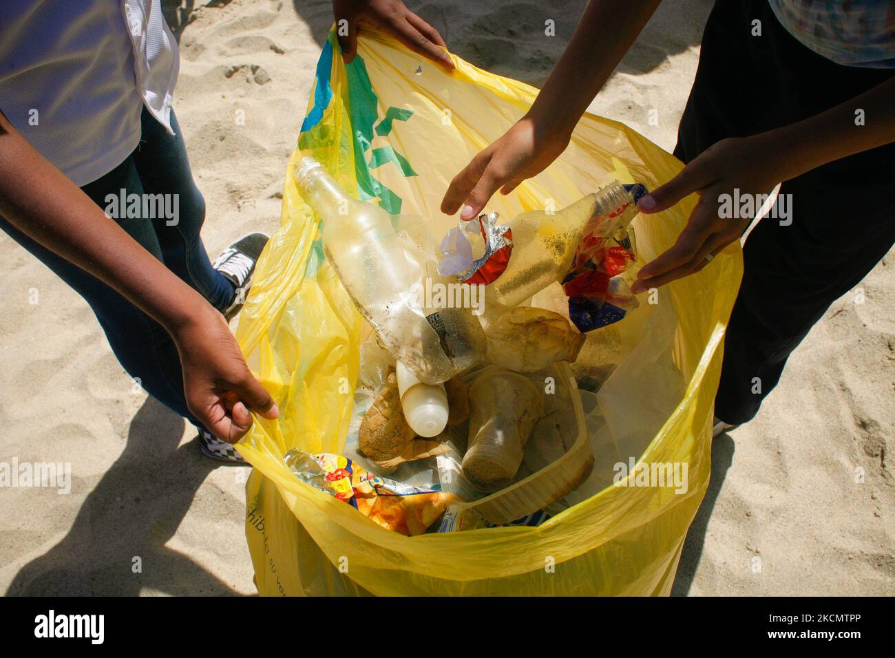 World beaches day collection day hi-res stock photography and images ...