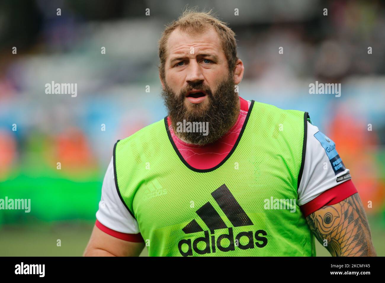 Joe Marler of Harlequins warms up during the Gallagher Premiership ...