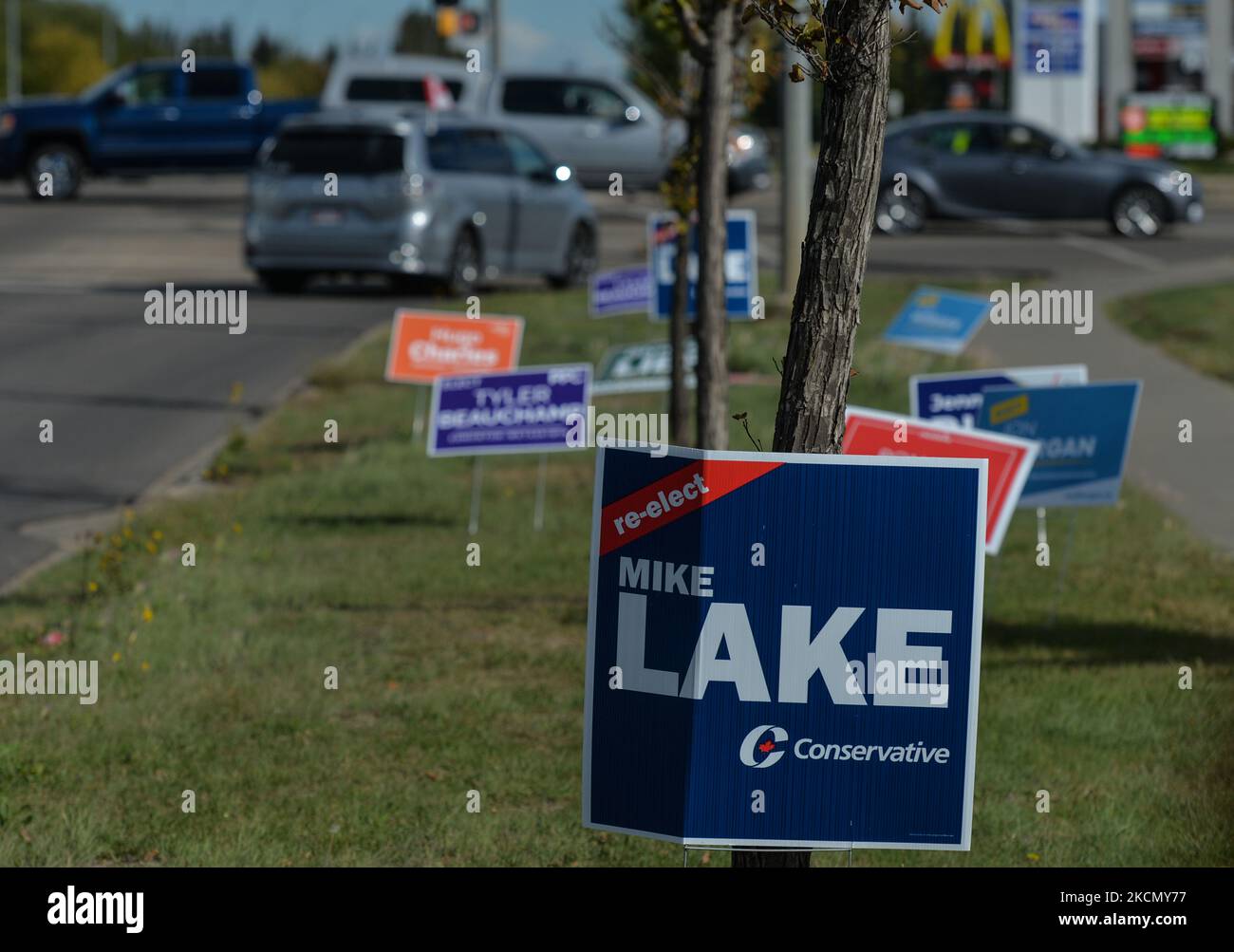 Canada election signs hi-res stock photography and images - Alamy