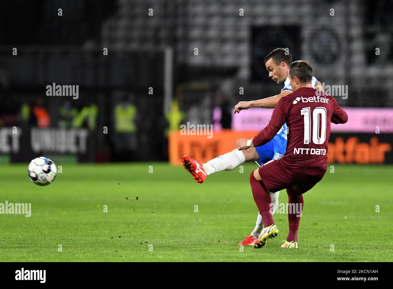 Dan Nistor in action during CFR Cluj and Universitatea Craiova ...
