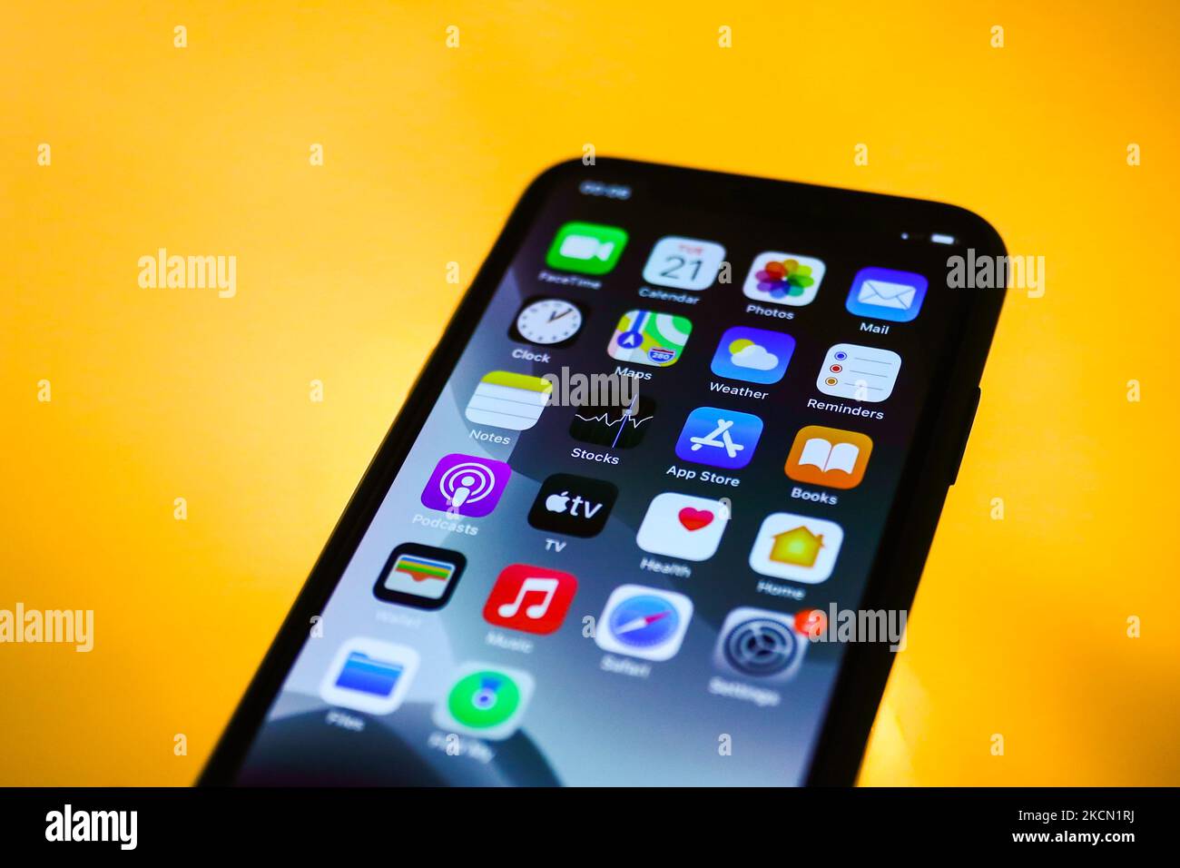 Pre installed software hi-res stock photography and images - Alamy