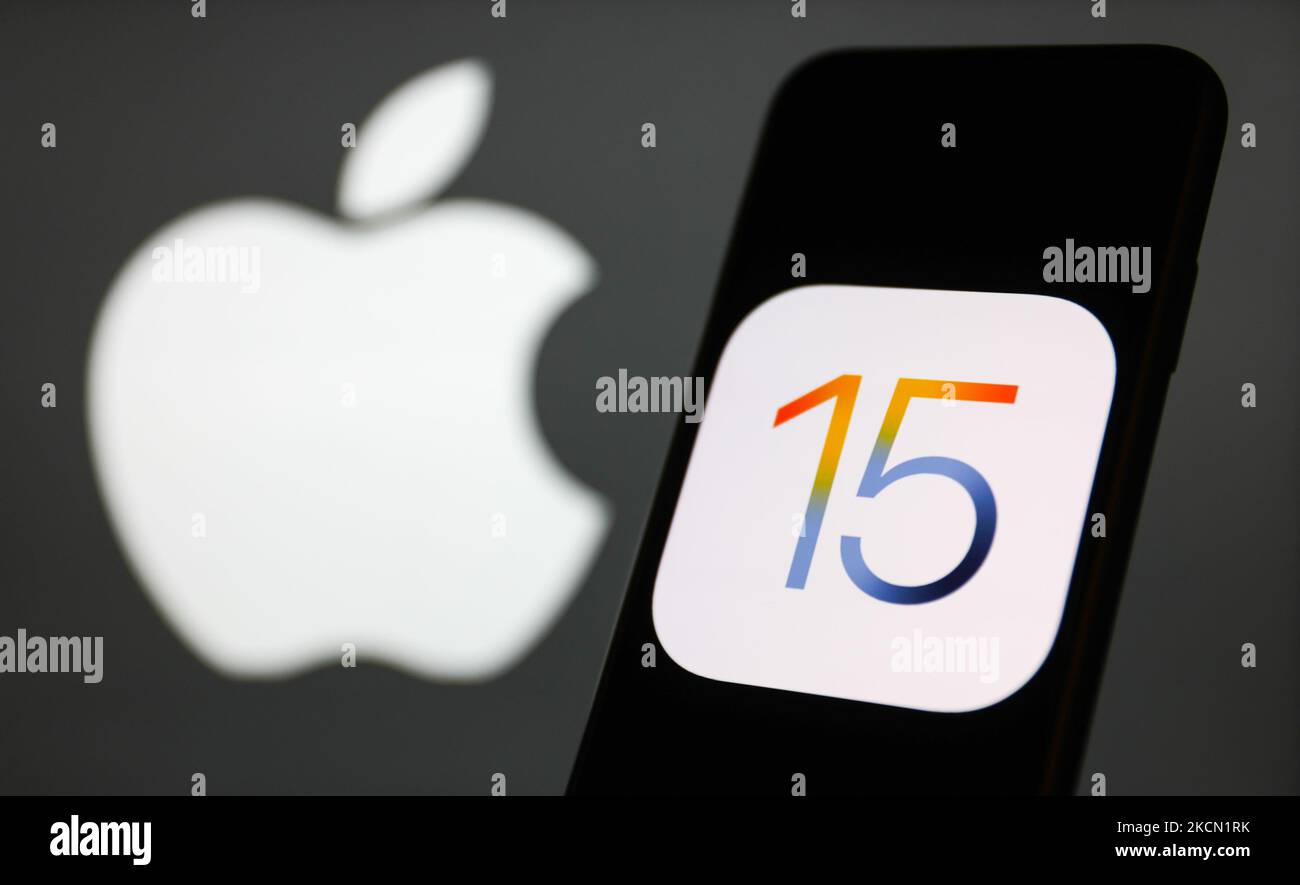 Ios 15 logo hi-res stock photography and images - Alamy