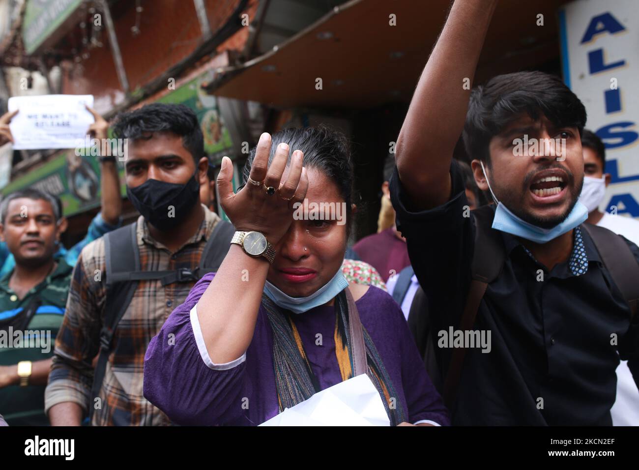 Merchants and customers demonstrate demanding the release of the e ...