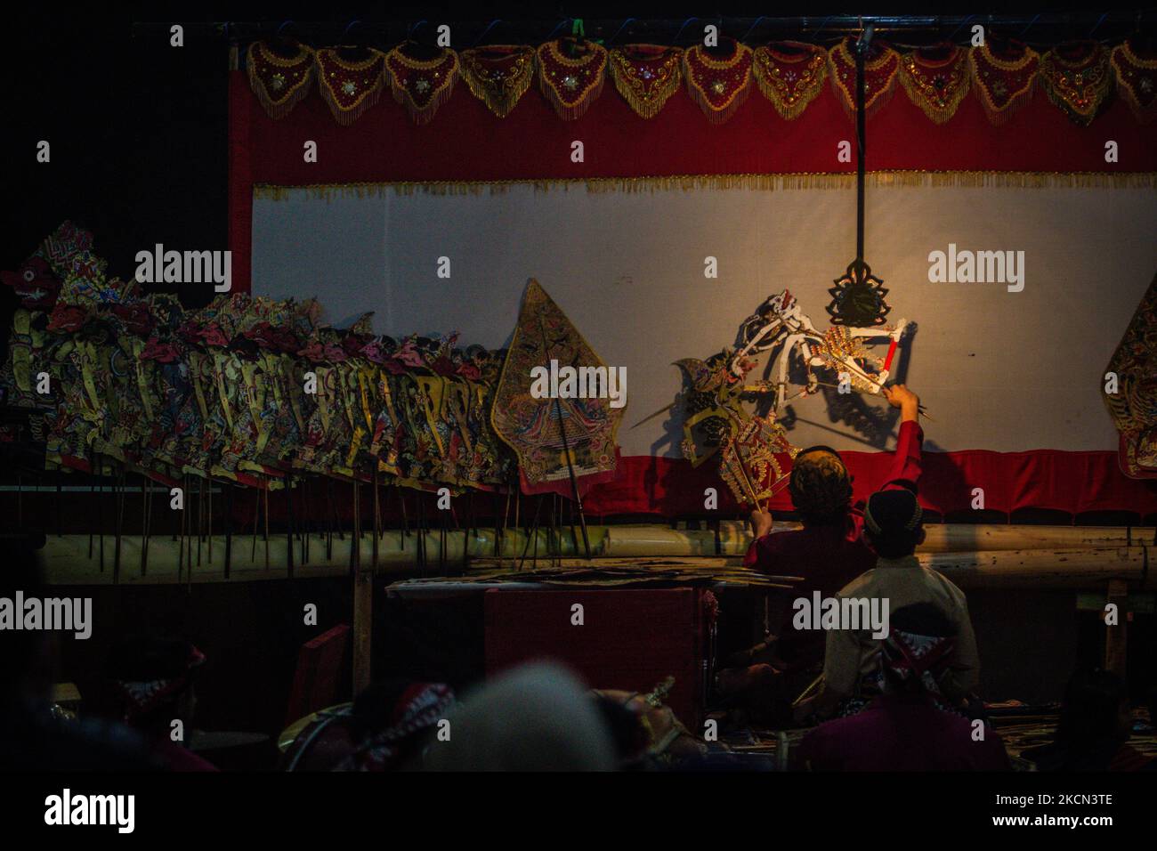 Wayang kulit photos hi-res stock photography and images - Alamy