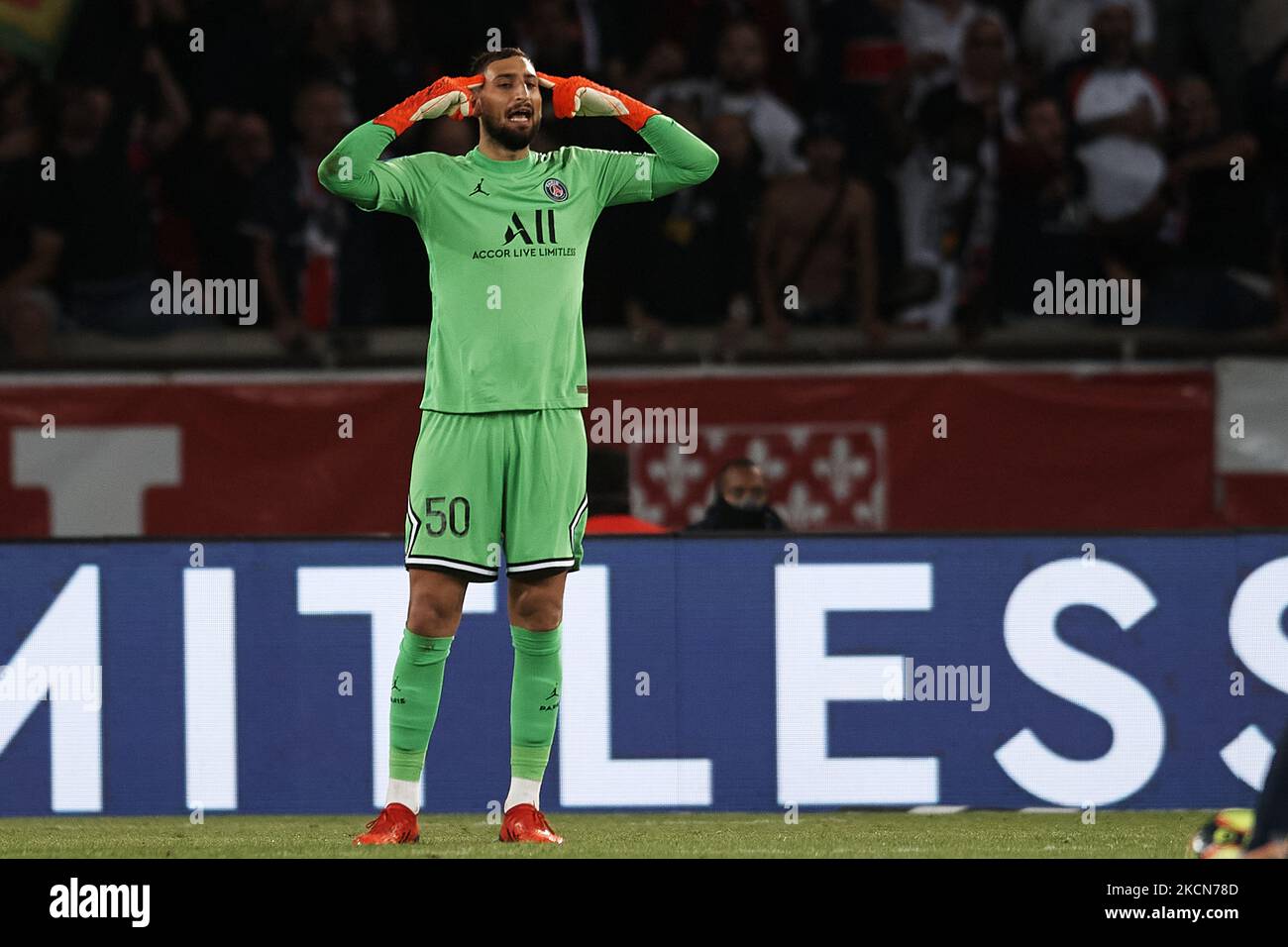 Gianluigi donnarumma psg hi-res stock photography and images - Alamy