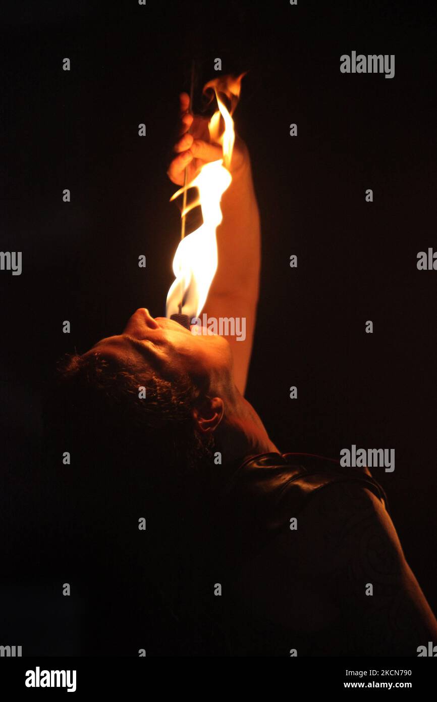 Fire eating circus hi-res stock photography and images - Alamy