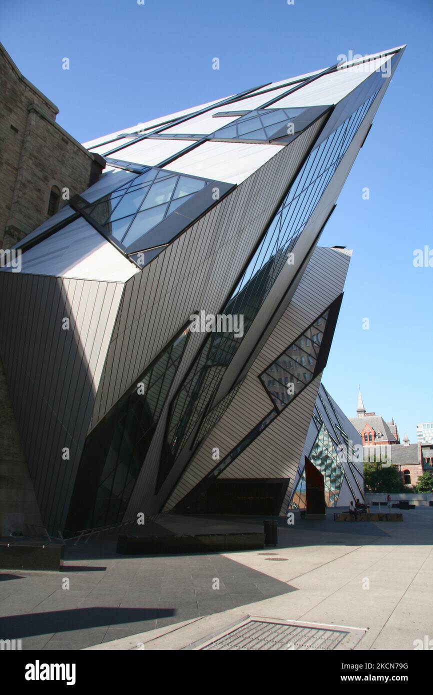 Deconstructivism Daniel Libeskind