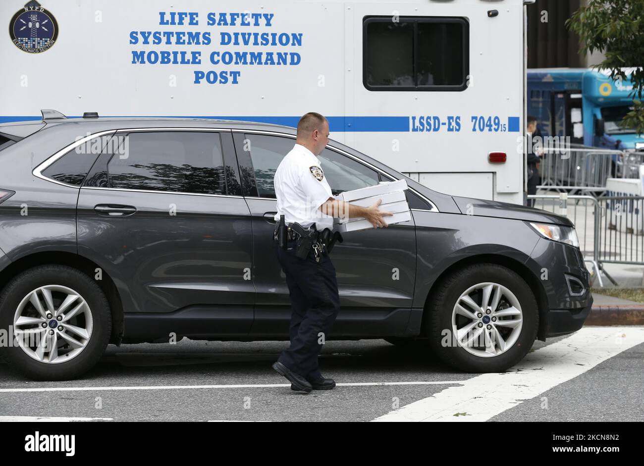 Atmosphere outside the United Nations during the 76 General Assembly on ...
