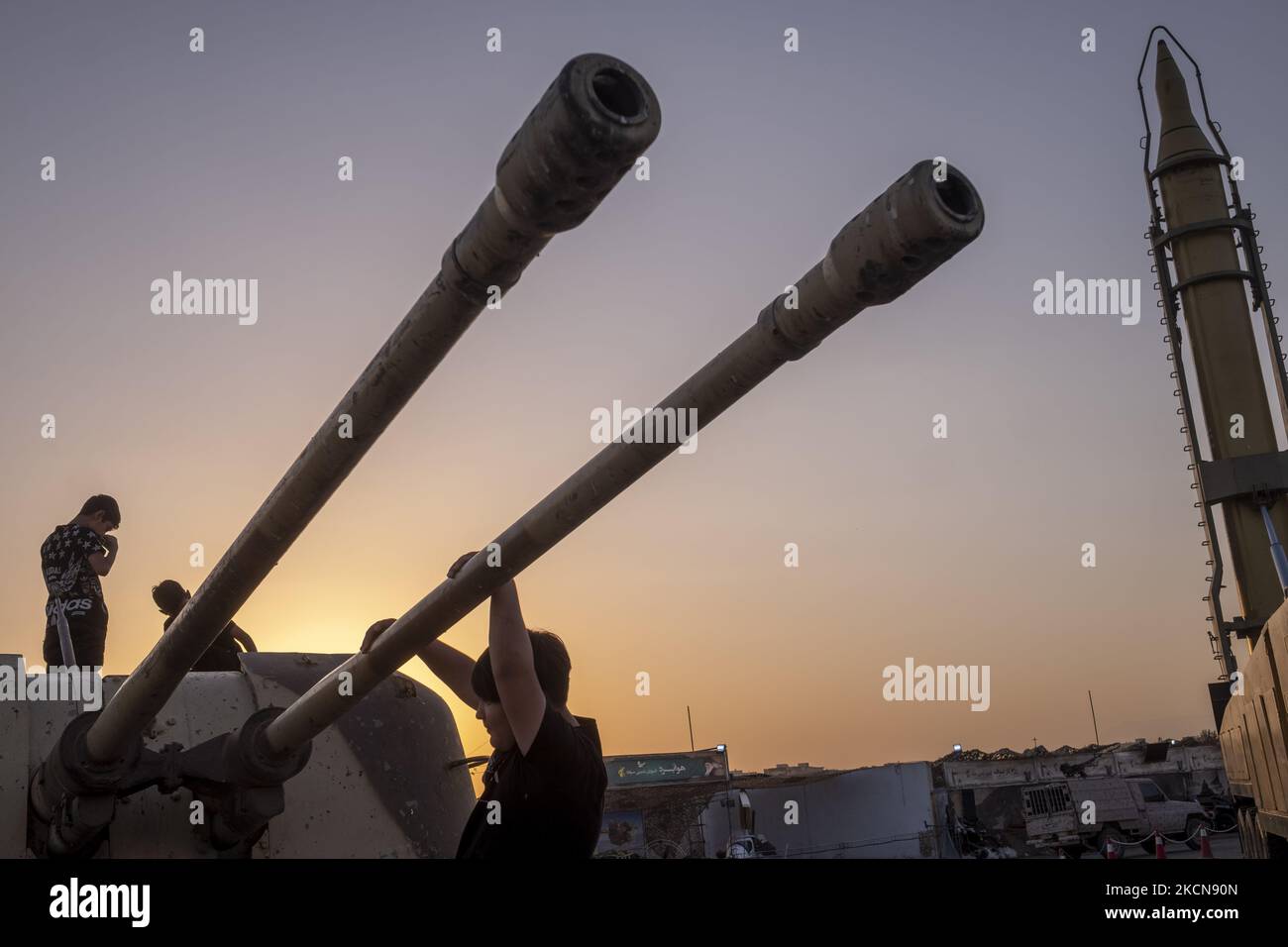 Iran iraq war tank hi-res stock photography and images - Alamy