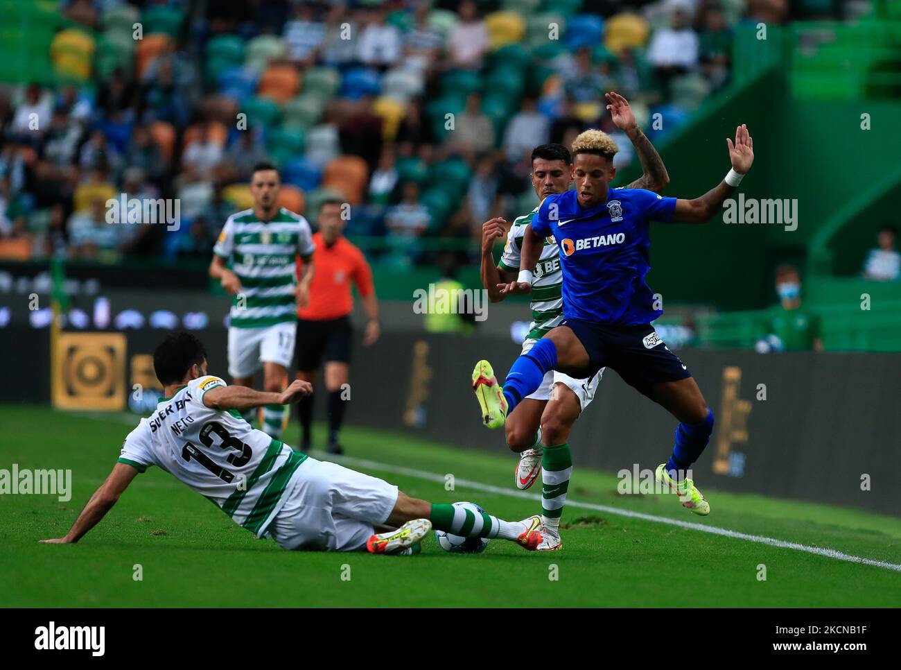 Luis Neto of Sporting CP in action during the Liga Portugal Bwin match between Sporting CP and ...