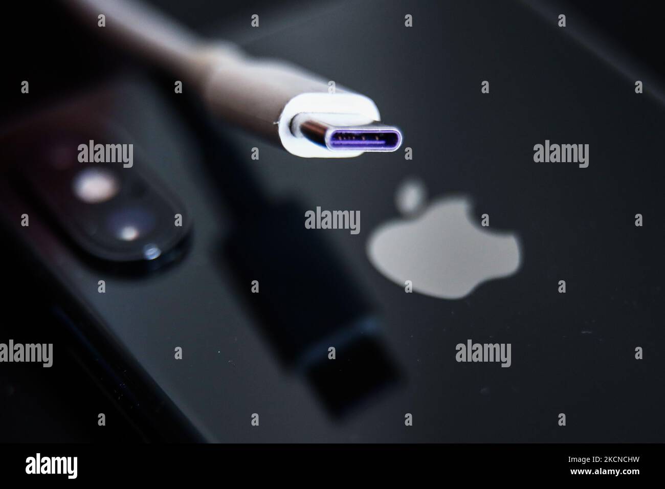 Usb port logo hi-res stock photography and images - Alamy