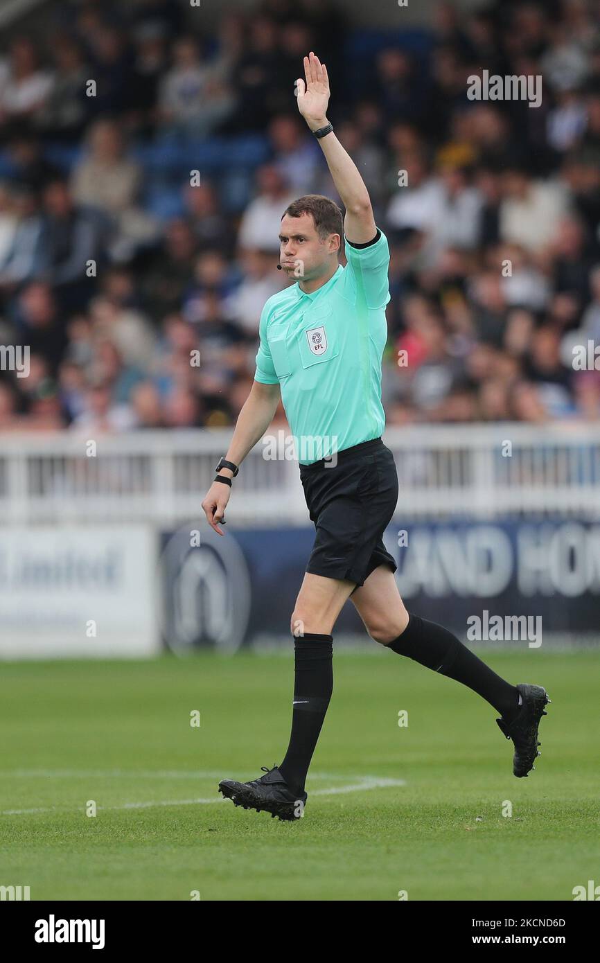 Leigh doughty referee hi-res stock photography and images - Alamy