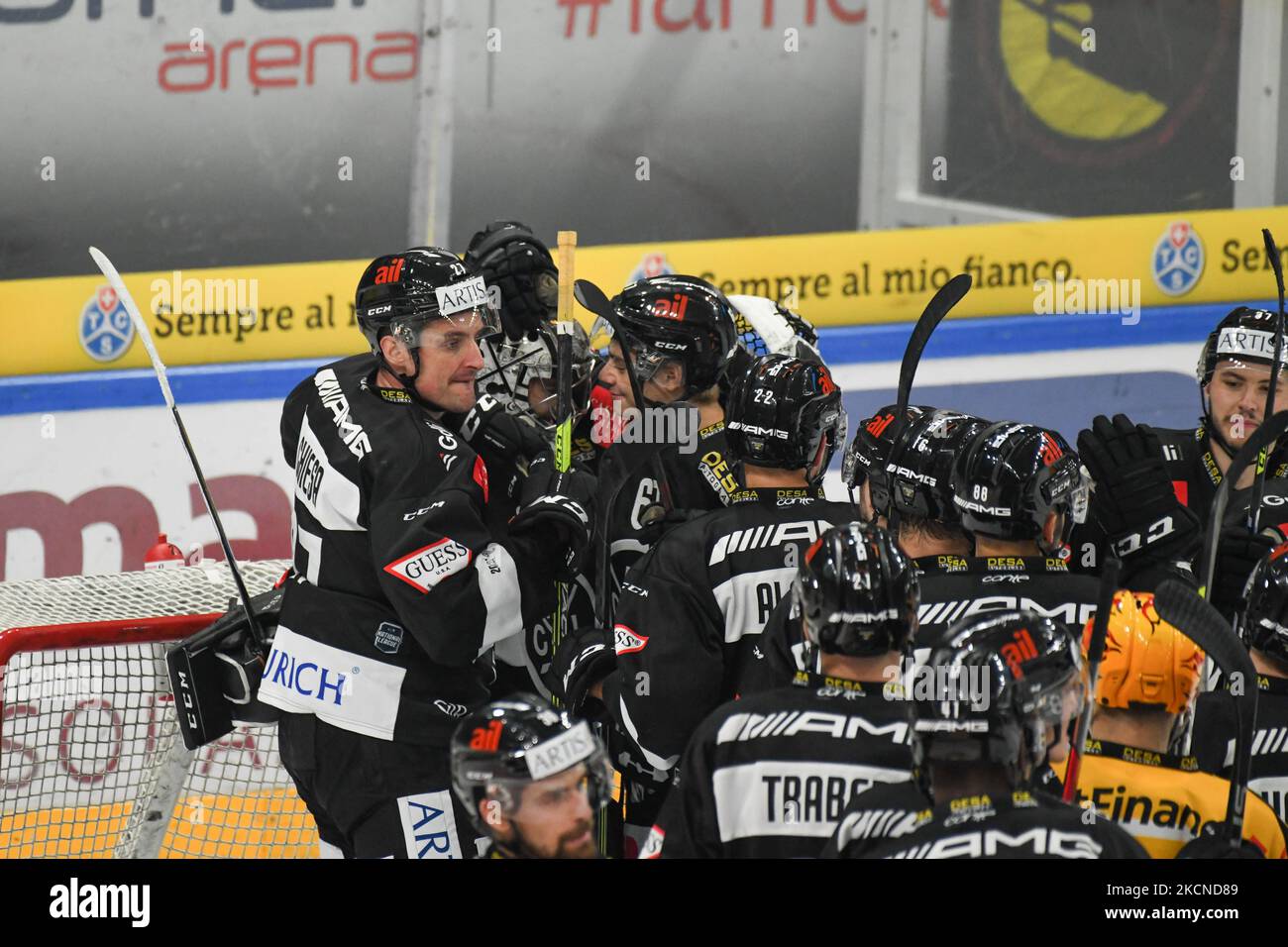 Lugano celebrates the victory HC Lugano Vs. SC Berna National League ...
