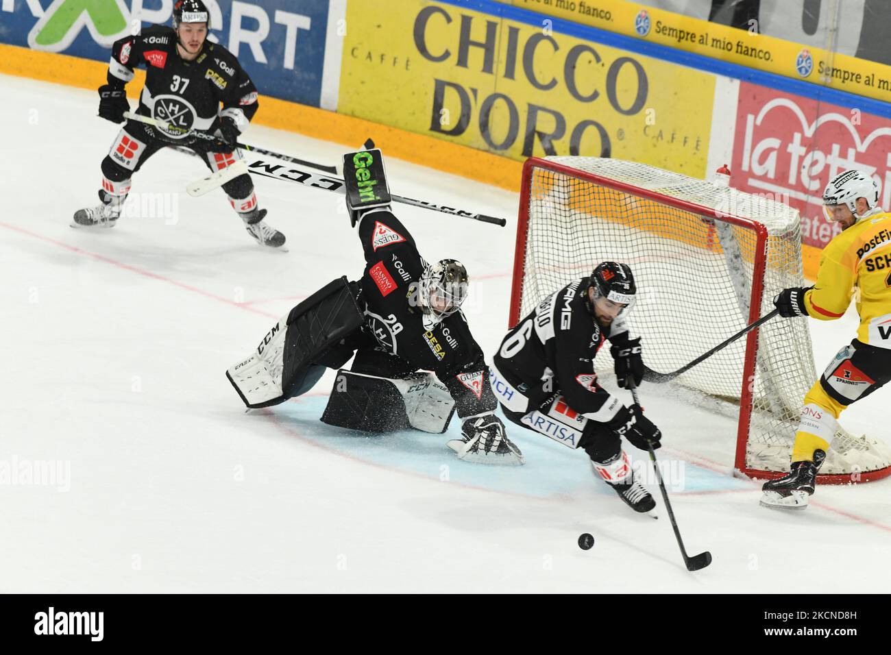 Thibault fatton lugano hockey hi-res stock photography and images - Alamy