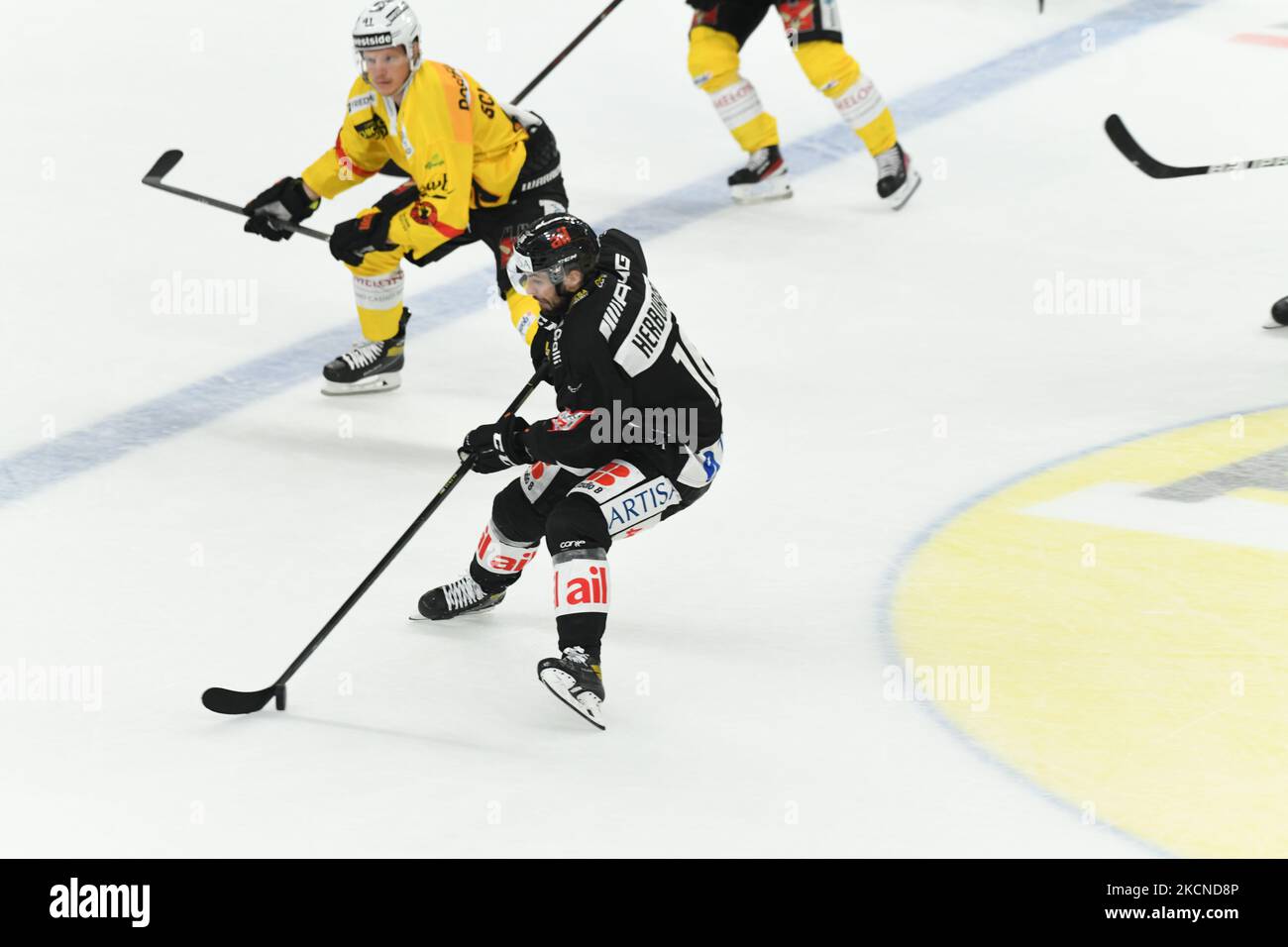 Raphael herburger lugano hockey hc lugano vs hi-res stock photography ...