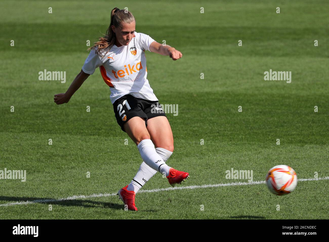 Anna Torroda during the match between FC Barcelona and Valencia CF ...