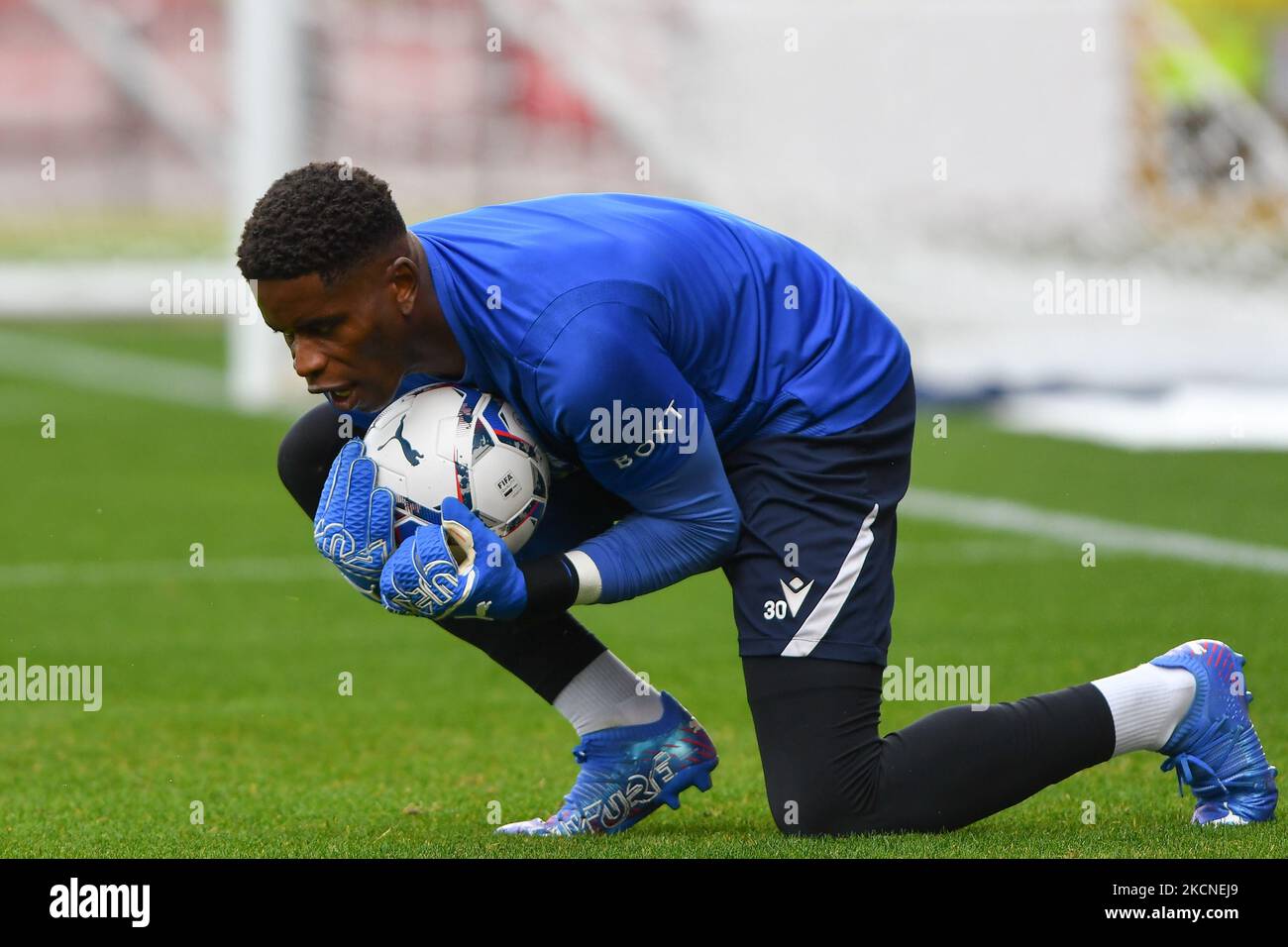Nottingham Forest goalkeeper Brice Samba warms up ahead of kick-off ...
