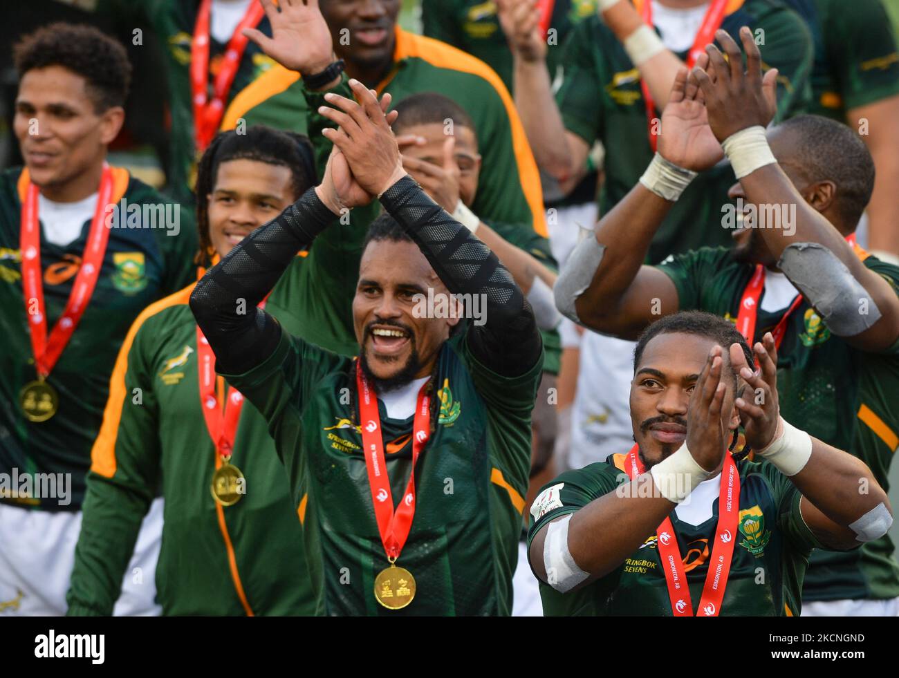 Members of the South African rugby sevens team celebrate at the ...