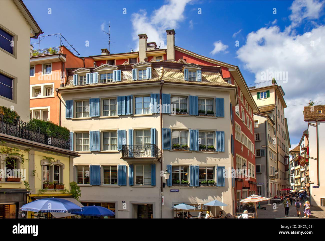Zurich street buildings people hi-res stock photography and images - Alamy