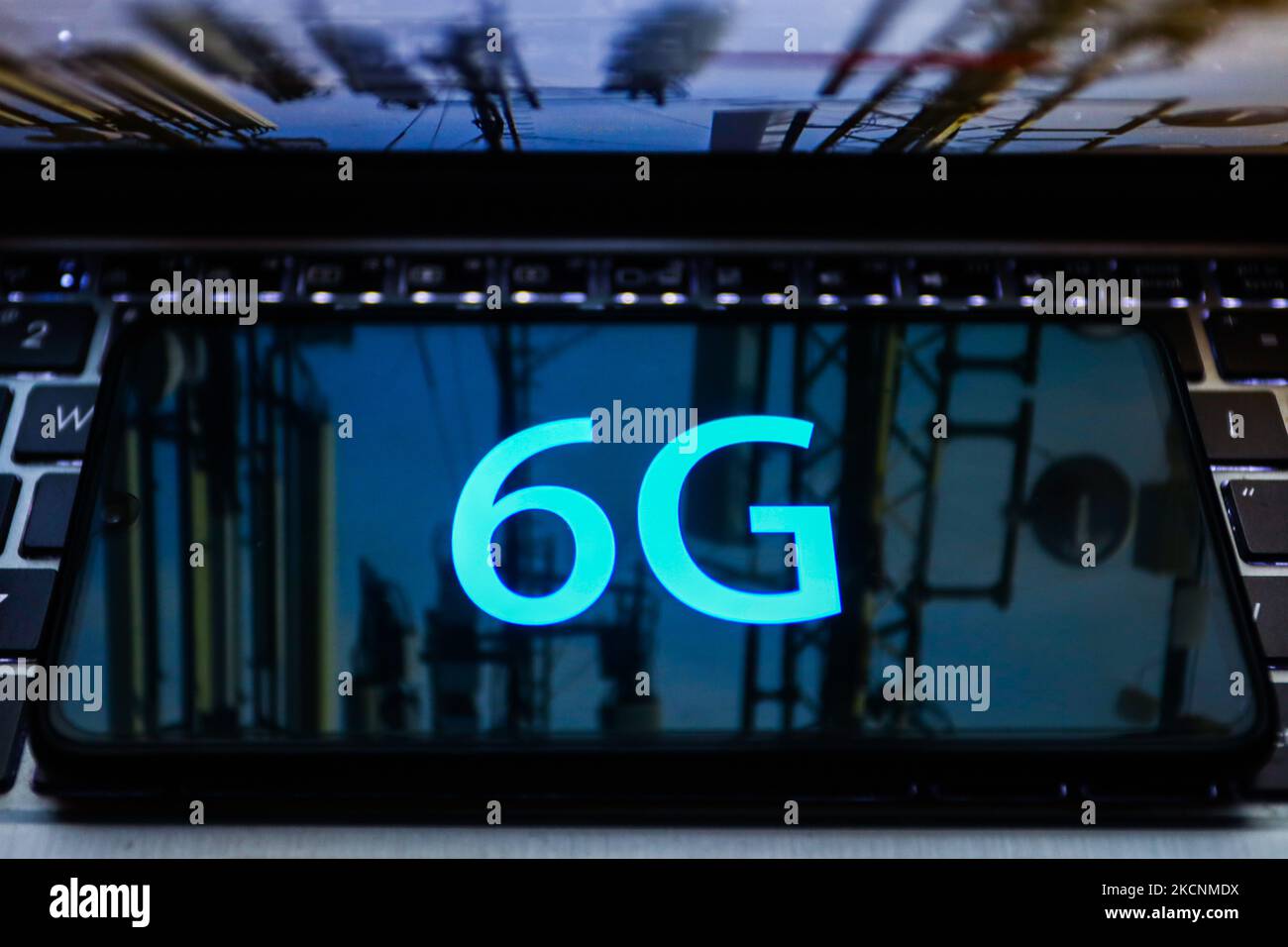6g tower hi-res stock photography and images - Alamy