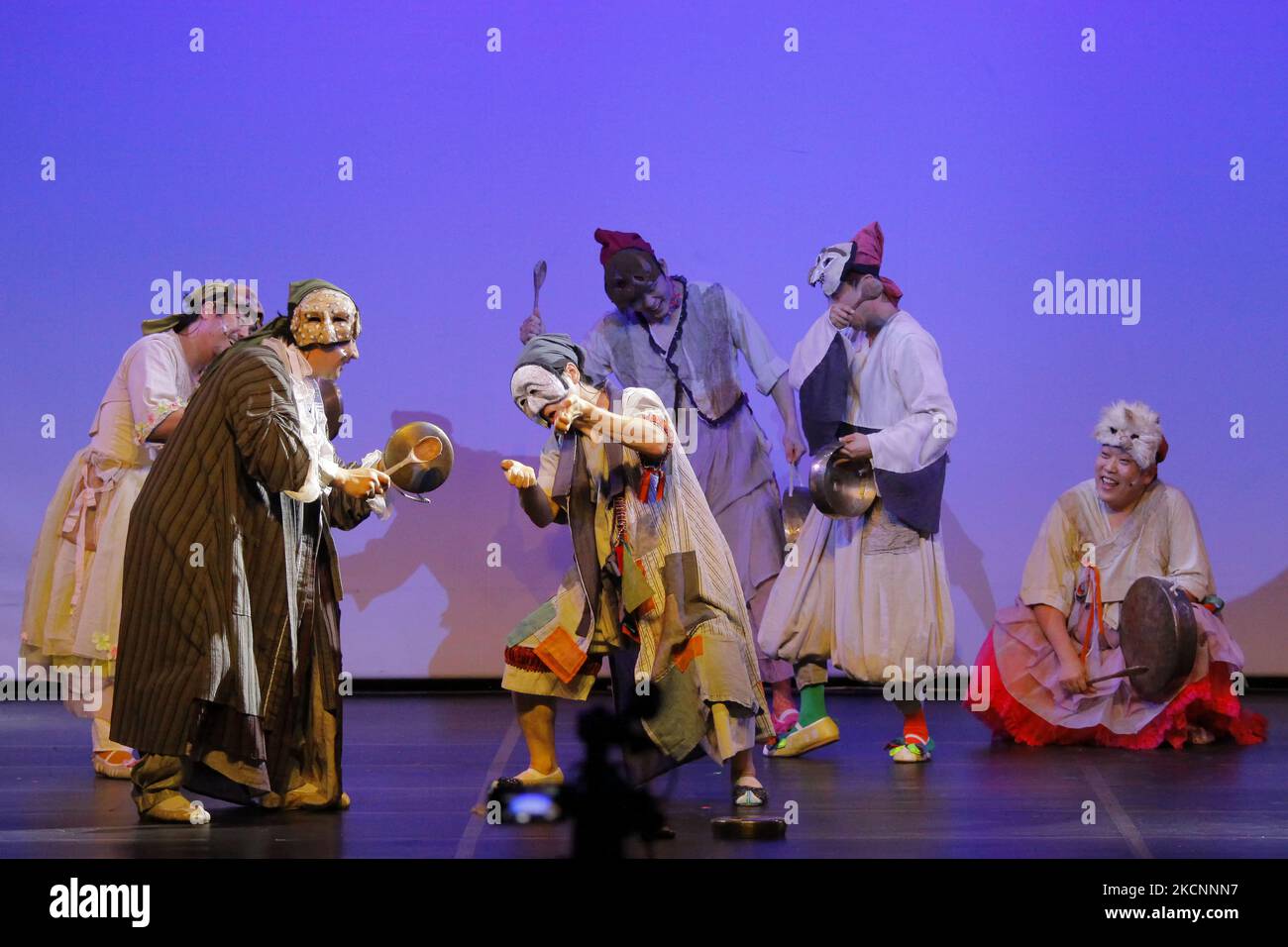 Pansori musical hi-res stock photography and images - Alamy