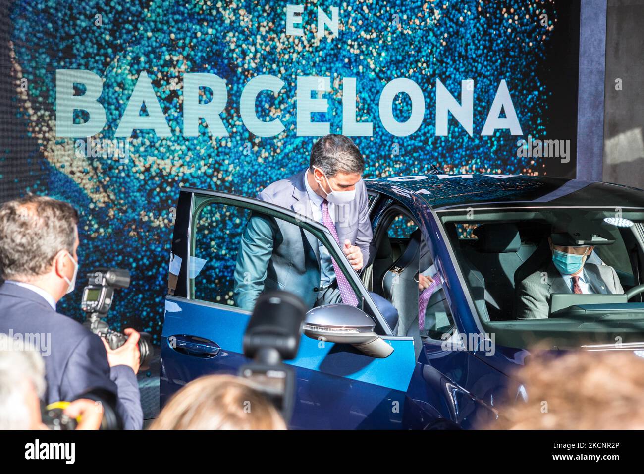 The Spanish King, Felipe VI and the Spanish president, Pedro Sanchez ...